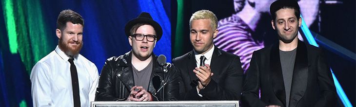 Billie Joe thanks Fall Out Boy for their induction speech